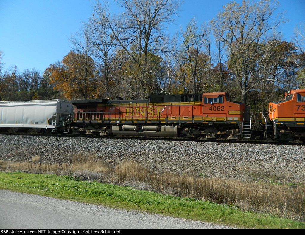 BNSF 4062